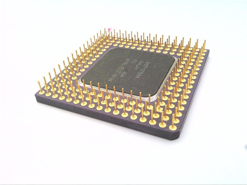 A80486SX-33 IC Chip by INTEL